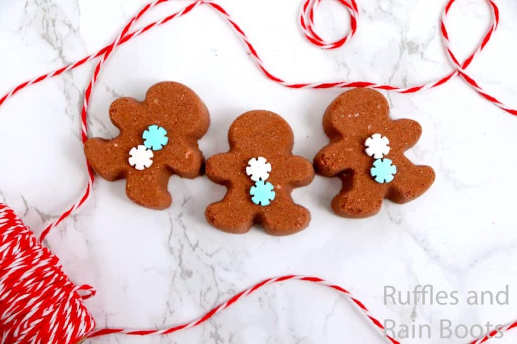 These Gingerbread Bath Bombs Make Great Stocking Stuffers!