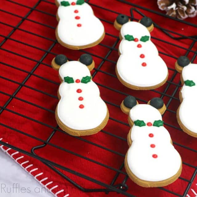 Easy Mickey Mouse Gingerbread Cookies For Christmas