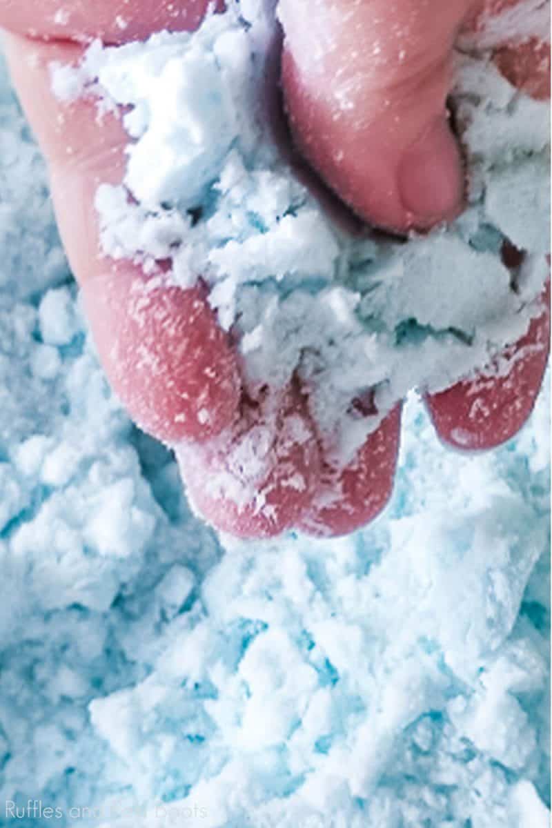 Make Easy Cotton Candy Bath Bombs for a Fun Bath Time Treat!