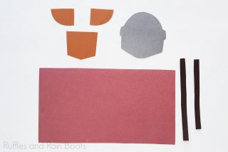 This Easy Mandalorian Paper Craft Is The Easiest Mandalorian Doll!