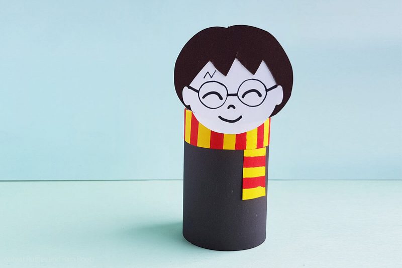 Make a Fun and Easy Harry Potter Puppet Using a Free Printable
