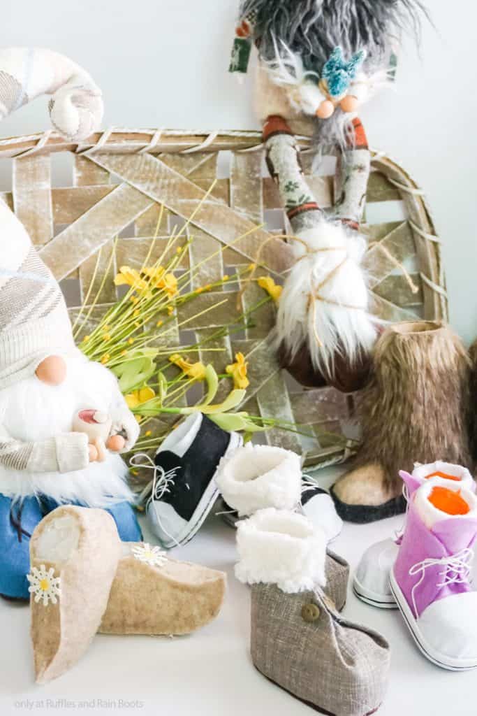 17 Gnome Boot and Shoe Patterns in 1 for Any Gnome, Tomte or Gonk!