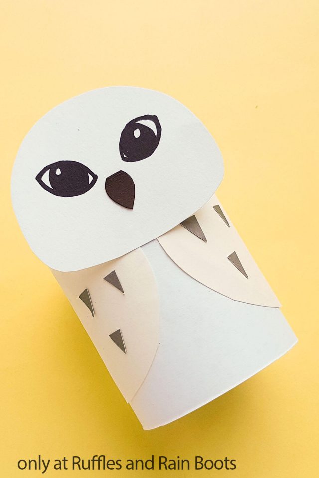 Make a Hedwig Paper Craft for a Fun Harry Potter Character Puppet