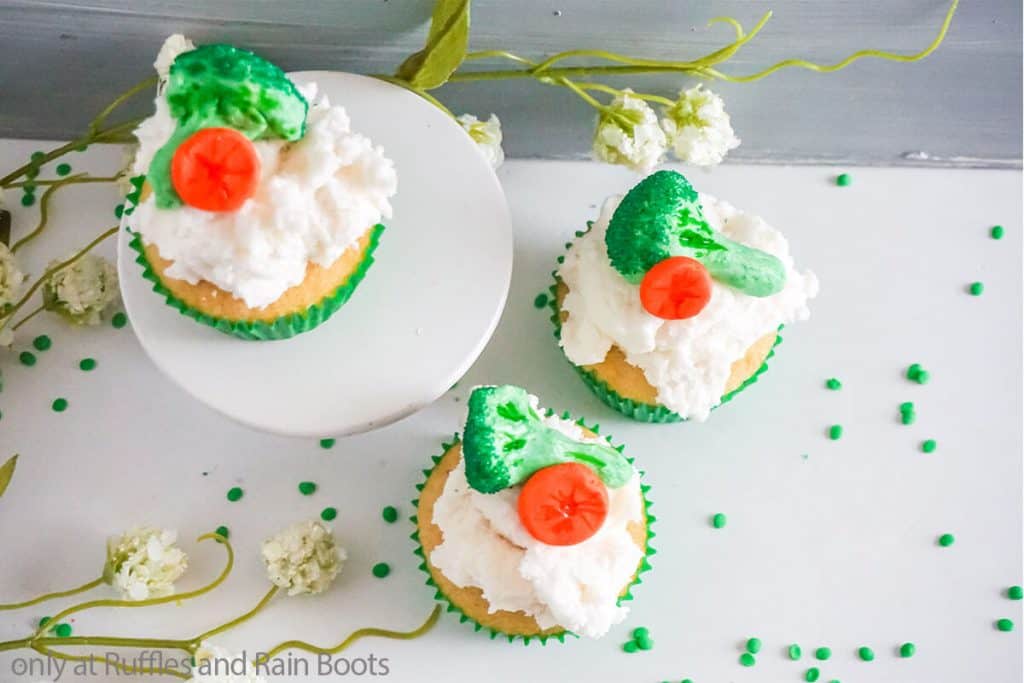 Make These April Fools Cupcakes for a Hilarious Prank Cupcakes on Kids!