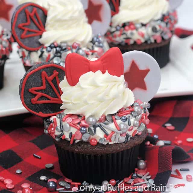 These Epic Falcon & Winter Soldier Cupcakes are Heroically Easy!